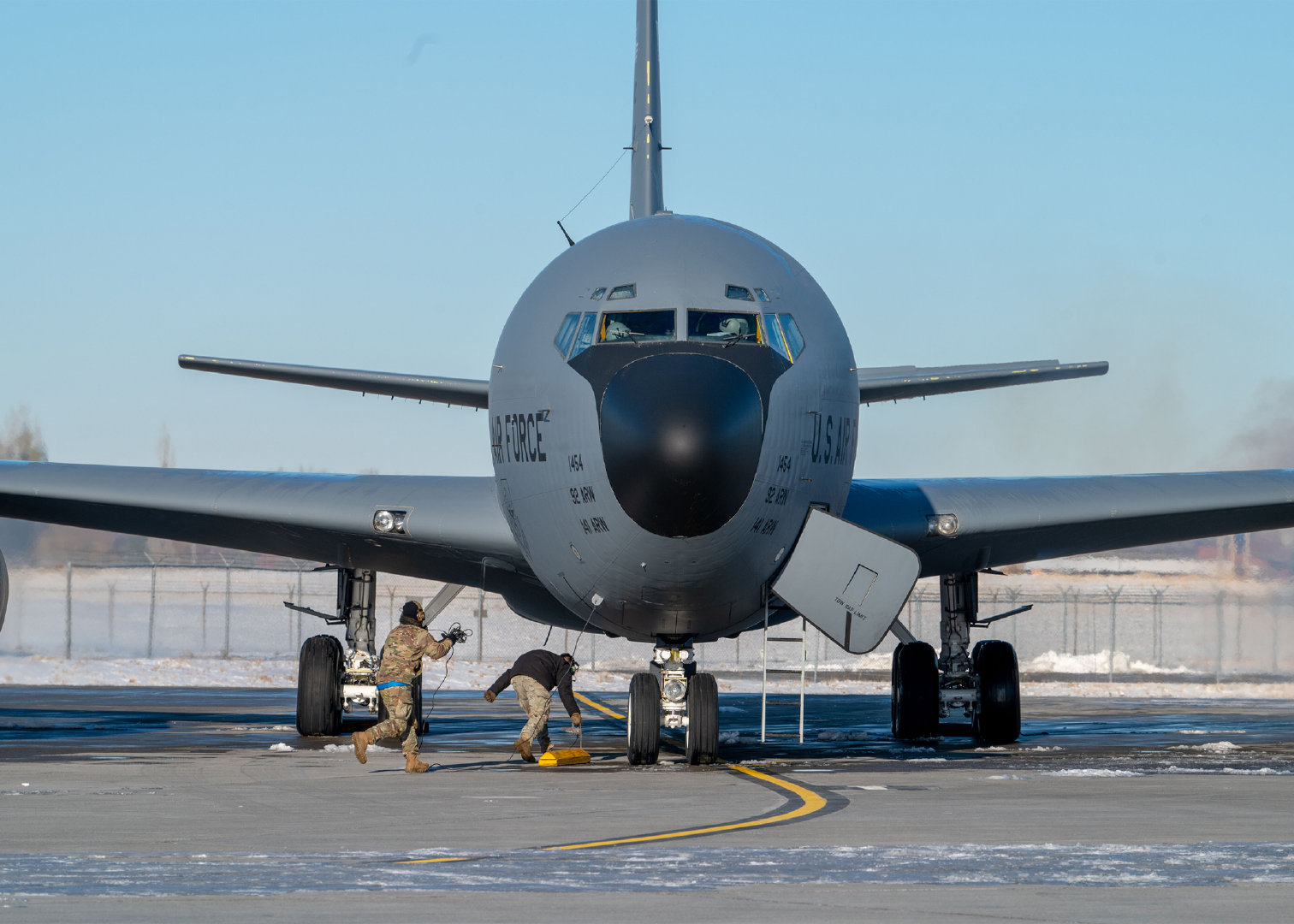 KC-135在“泰坦之怒”23-1期间在华盛顿仙童空军基地滑行