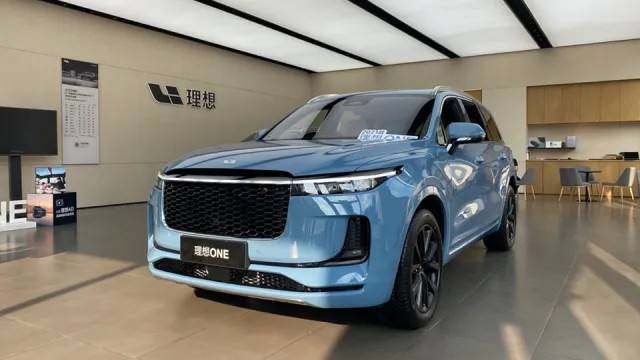 理想ONE又一起自燃事故，理想汽车官方回应：正在调查-新浪汽车