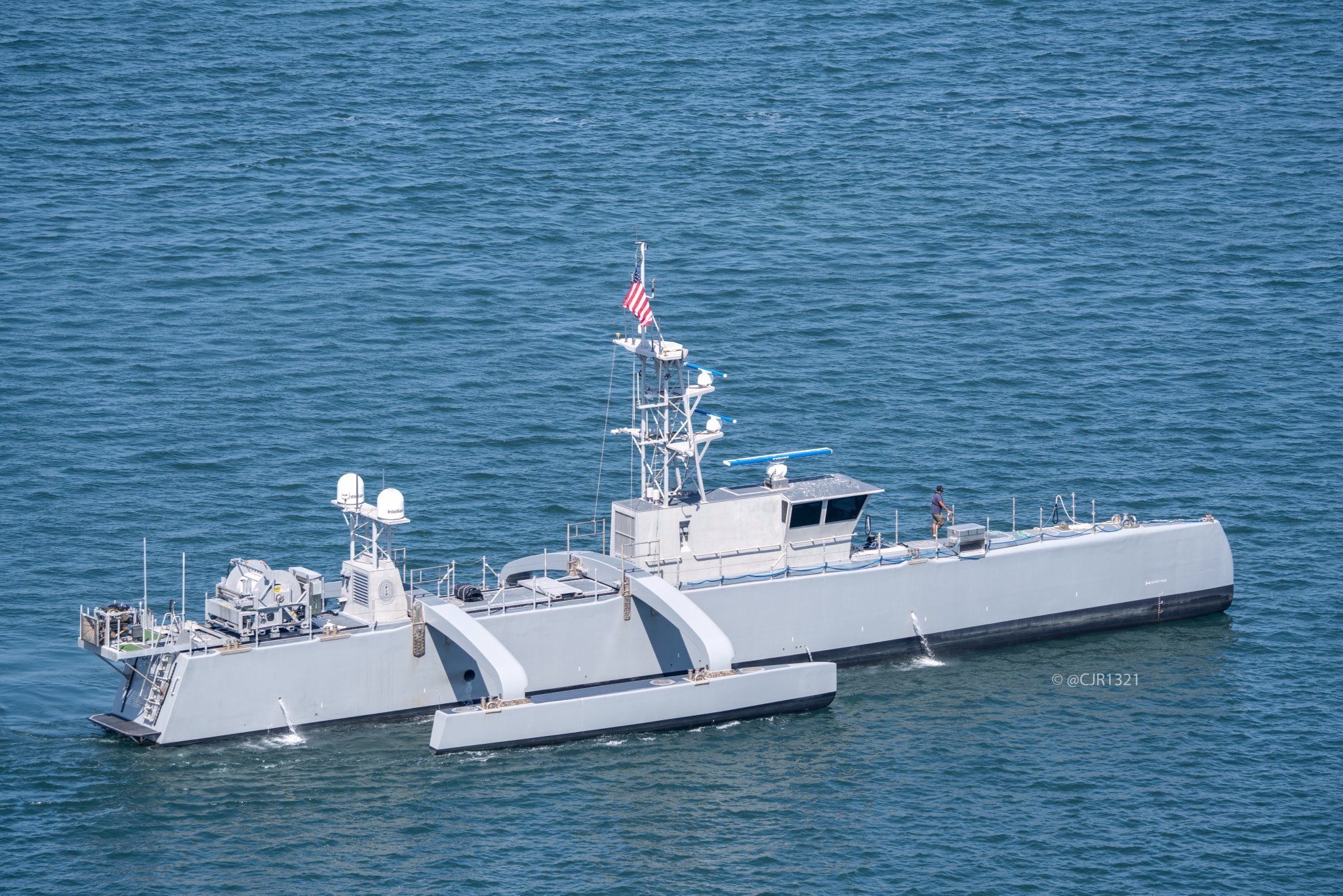 2021年8月25日，美国海军无人驾驶艇USV海鹰号在圣迭戈港