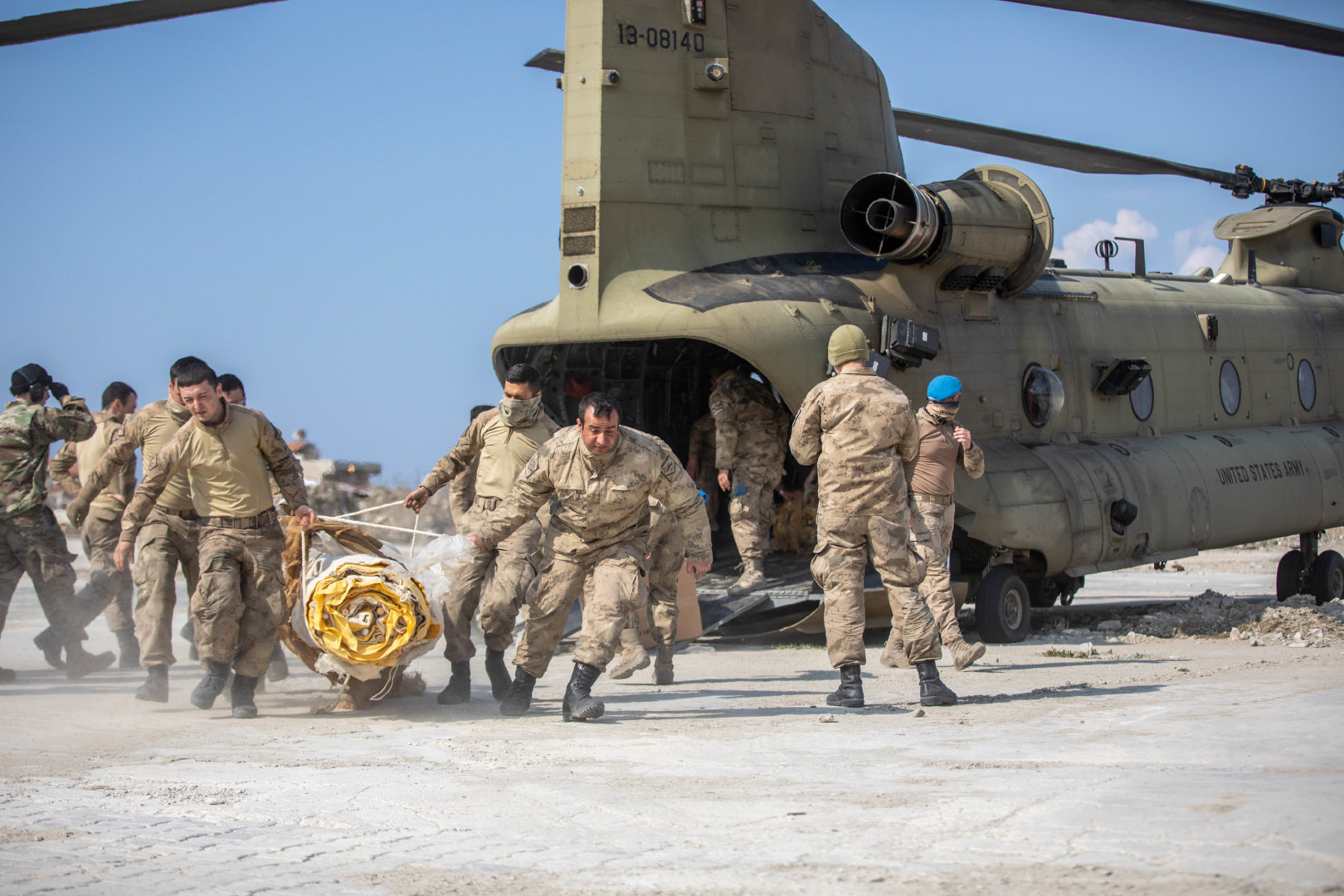 1AD CAB是美国支持特遣队61/2 (TF 61/2)的几个军事单位之一