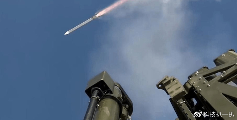 欧洲顶级防空导弹，英国星光也是世界上第一款使用二级助推技术的导弹|导弹|星光|弹头_新浪新闻