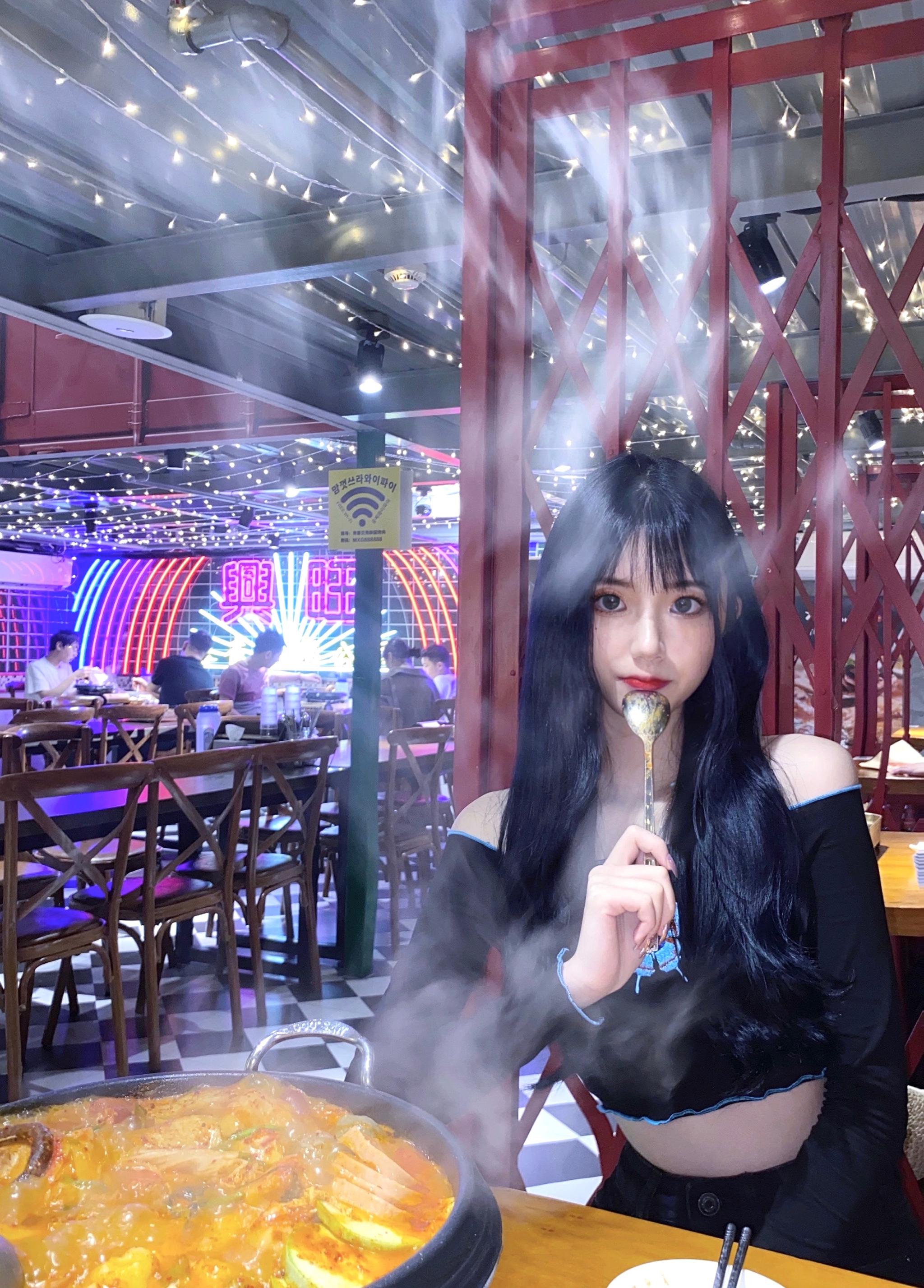 坐标上海 00年 狮子座 160 41kg