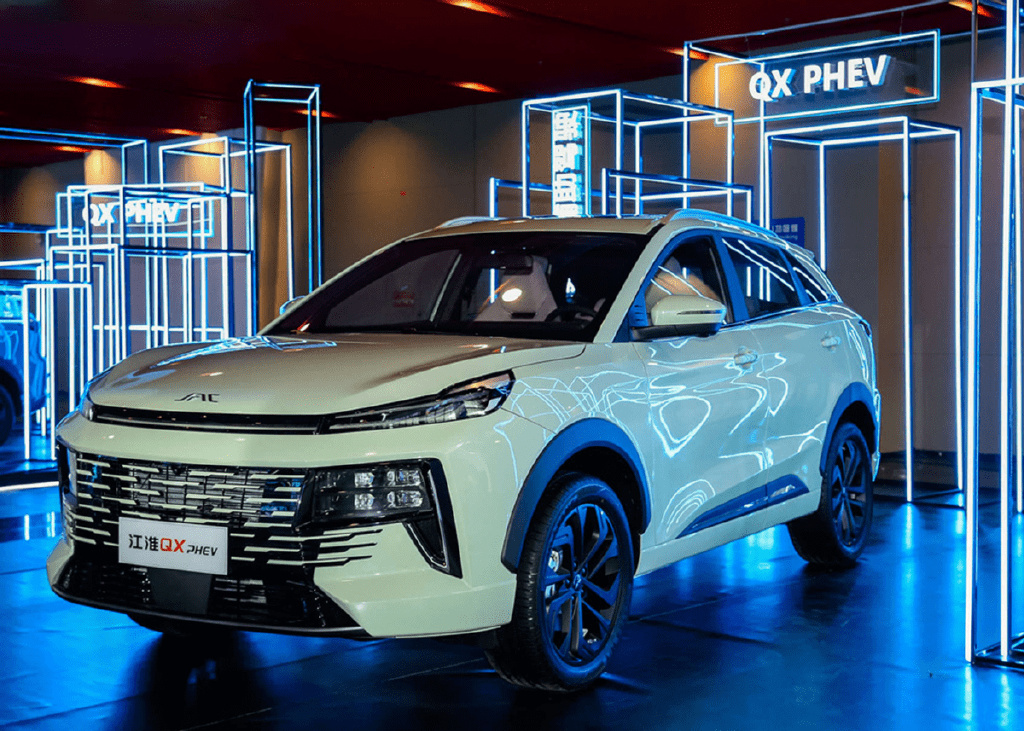 2023上海车展：江淮QX PHEV正式亮相-新浪汽车
