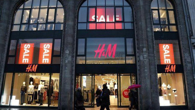 H＆M，打折也没人买了？|快时尚|H＆M_新浪新闻