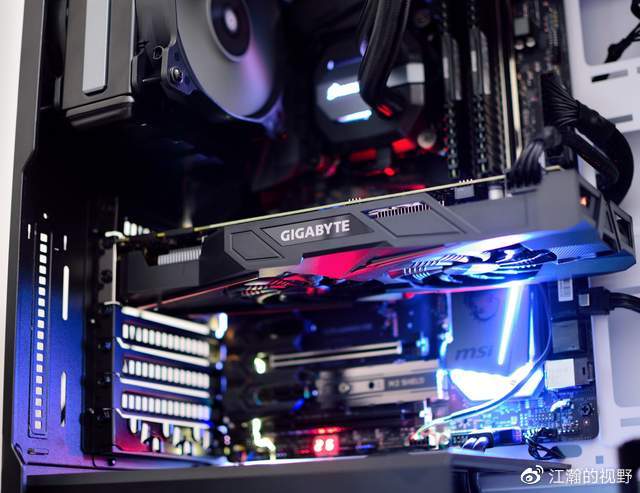 AMD推出新款GPU抢夺英伟达市场？AMD能逆袭英伟达吗？|英伟达|芯片|市场_新浪新闻