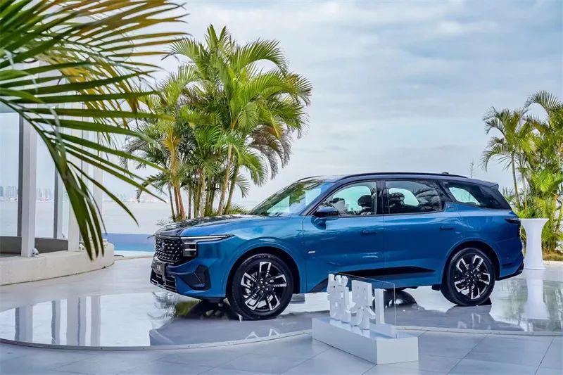 锐界L首发亮相！大7座SUV，全家出游就它了！__财经头条