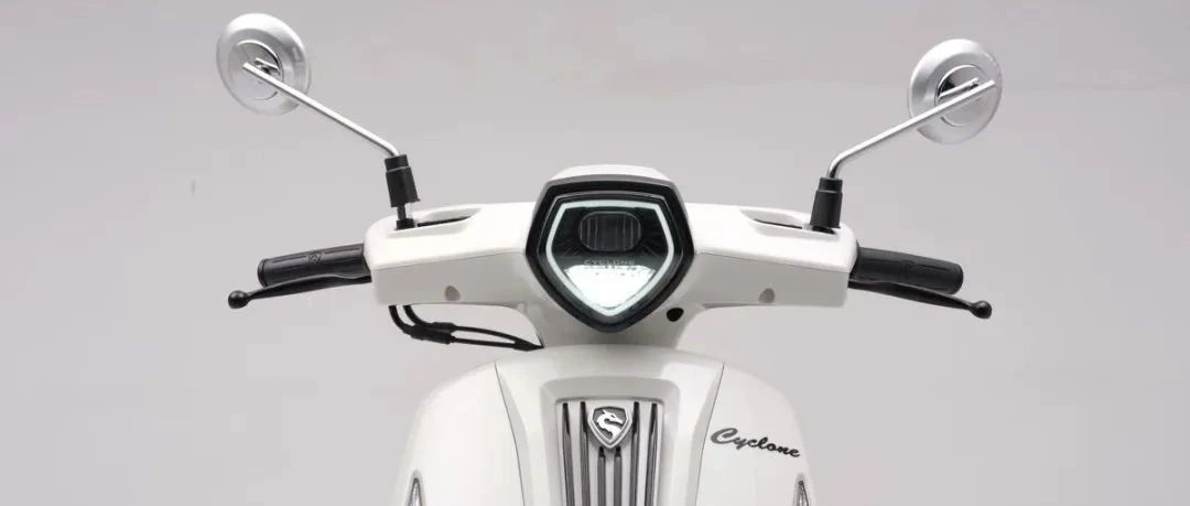 11688元起，宗赛科龙发布150复古平踏RT150E-新浪汽车