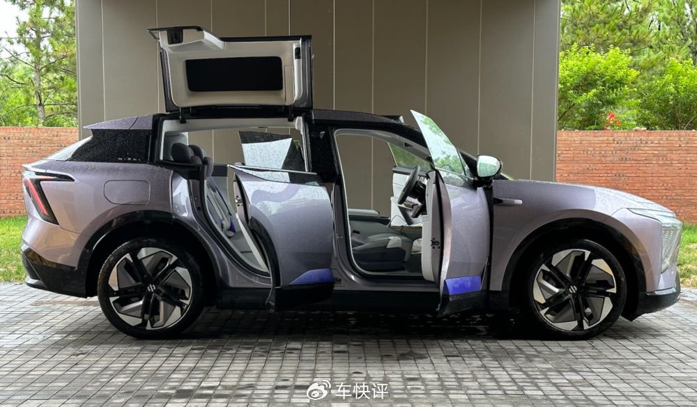 高合HiPhi Y正式：比预售价又便宜了3万，竞争蔚来ES6-新浪汽车