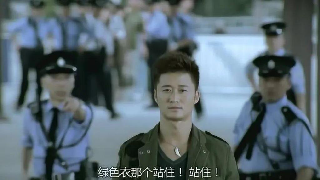 深扒吴京的3次转型，让我彻底看清，“影史第一人”的格局有多大