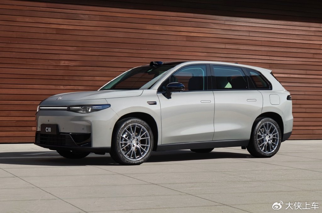 标配L2级智驾、纯电续航530km，这台爆款纯电SUV才10万出头-新浪汽车