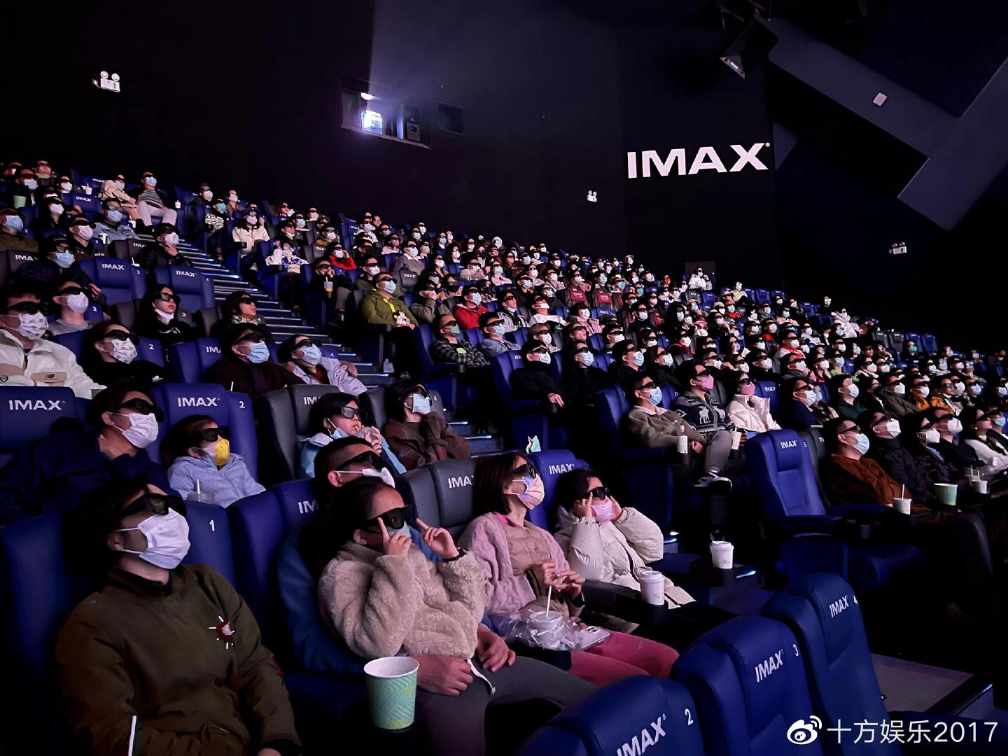 卡梅隆执导《阿凡达:水之道》以4880万美元创IMAX全球影史第二高开画|卡梅隆|IMAX|影院_新浪新闻