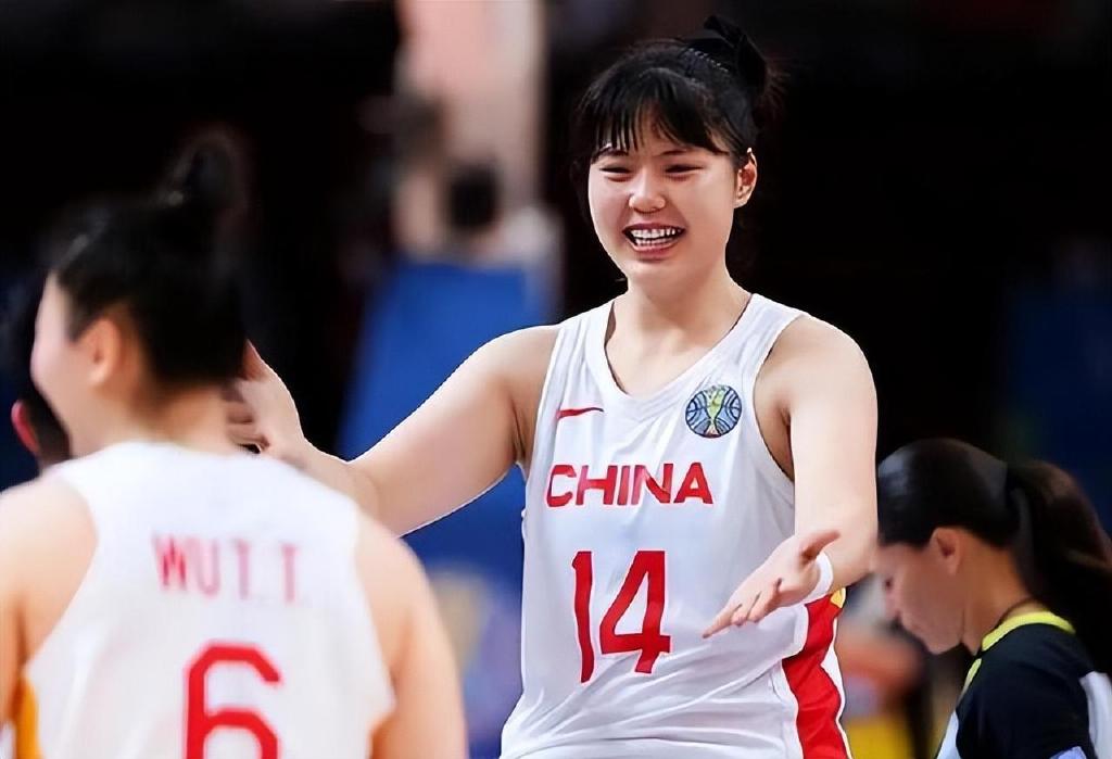 女篮李月汝流泪宣布5年情断，曾试图复合，男方一度被指配不上|李月汝|女篮|中国女篮_新浪新闻