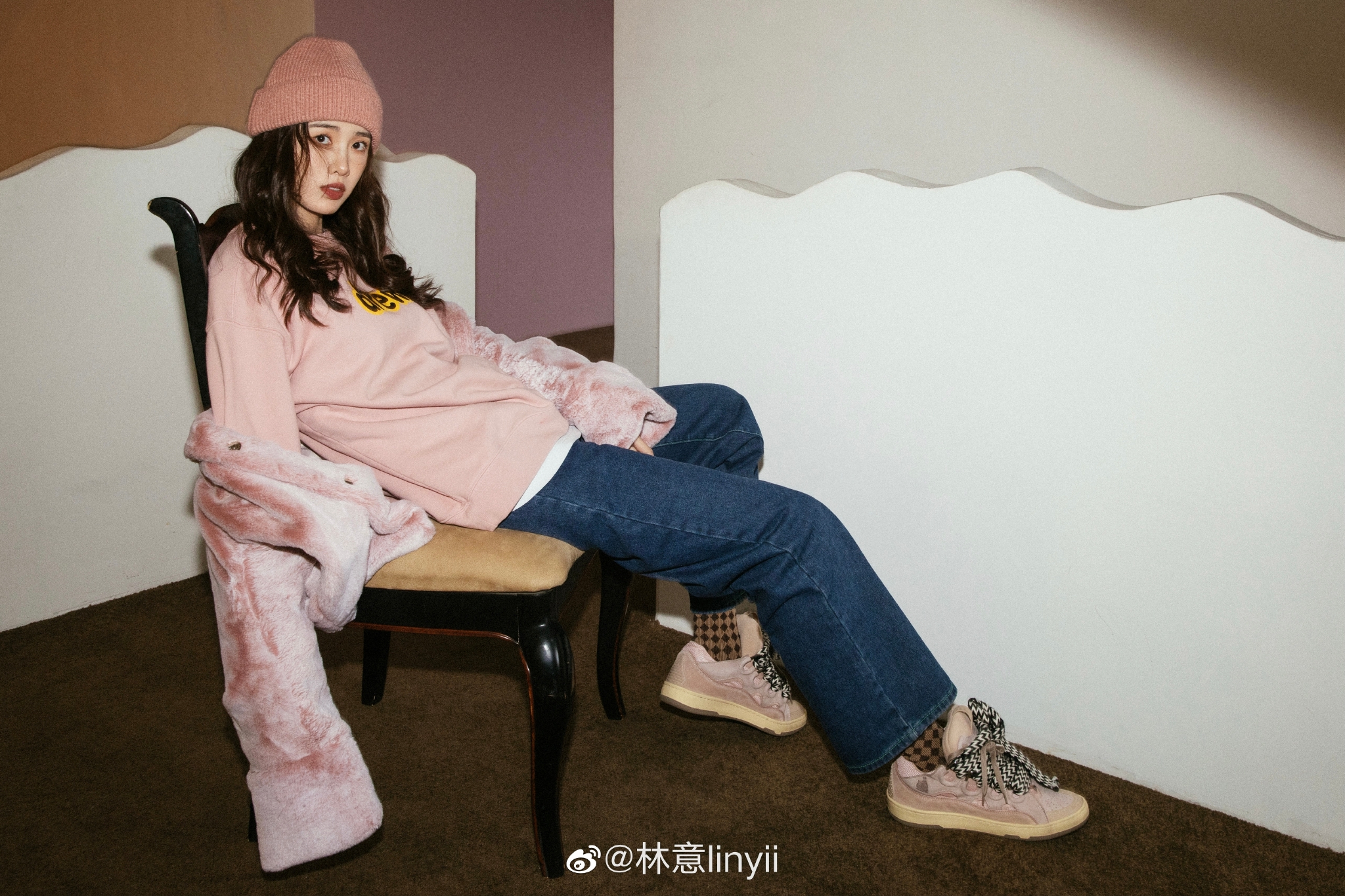 粉色加上机顶闪就甜中带酷了！