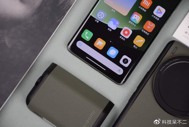 米粉晒单小米13 Ultra！雷军喊话小米6钉子户：推荐升级到小米13__财经头条