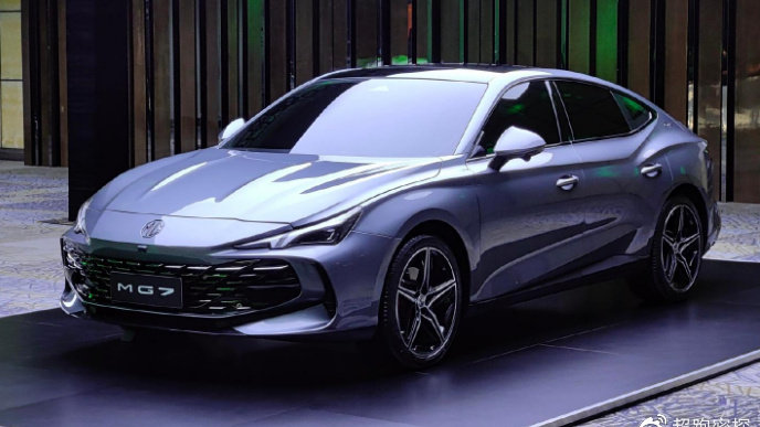 大尺寸，运动格调，名爵MG7内饰曝光-新浪汽车