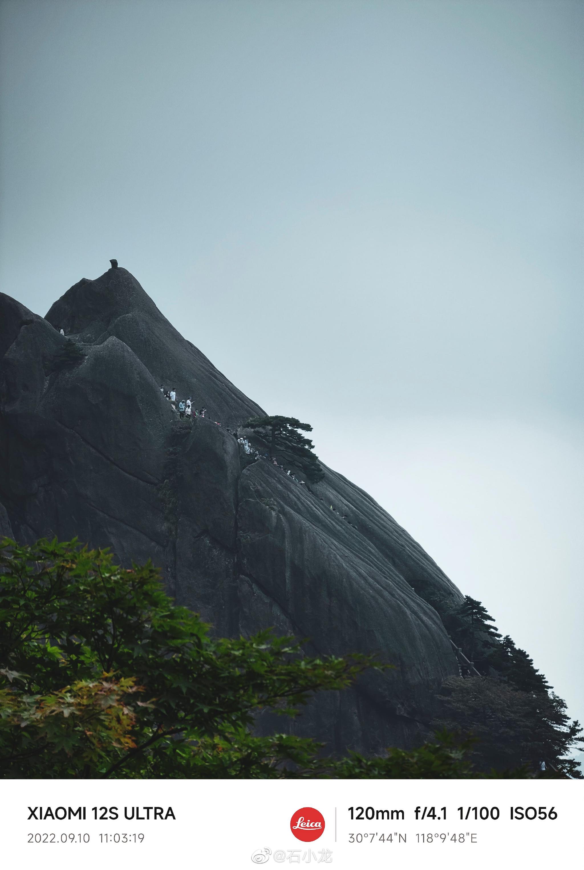 黄山的峰和松。带上小米12SUltra 来黄山旅游吧……__财经头条