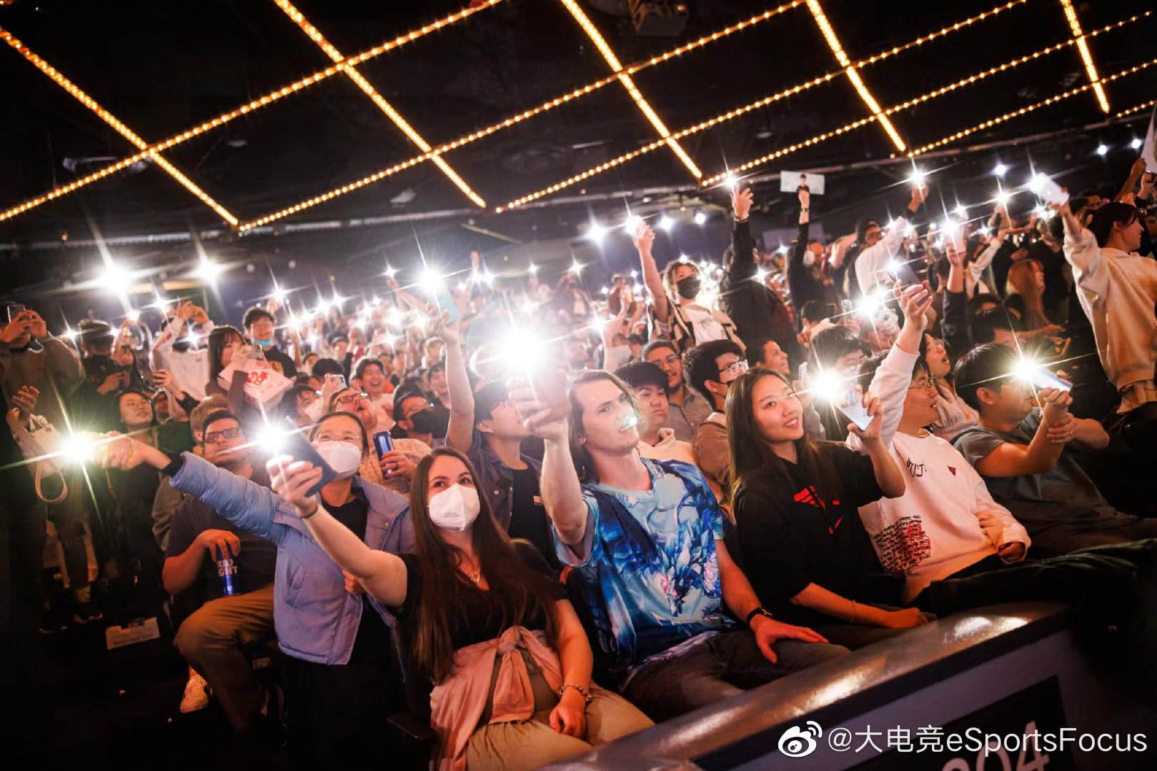 LOL官推分享现场照片 传奇永不灭，战歌响起 cr.twi