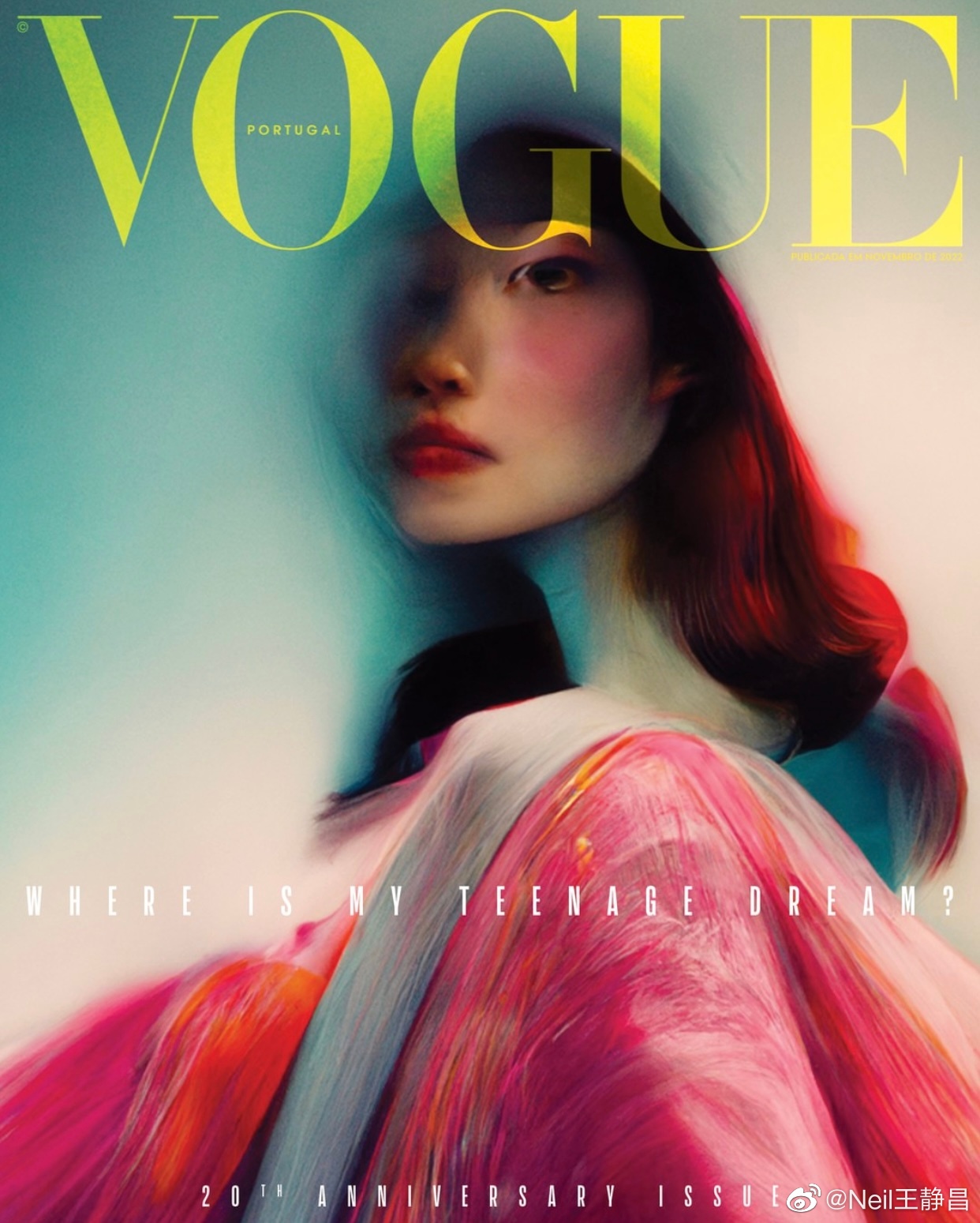 葡萄牙版《Vogue》11月刊也是20周年纪念刊……