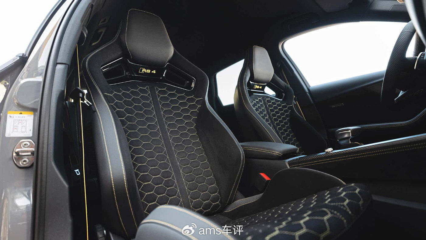 运动旅行车对决，奥迪RS4 Avant能赢BMW M3 Touring吗？-新浪汽车