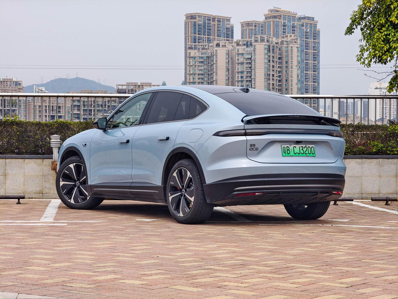 高端的纯电轿跑SUV 蔚来EC6除了颜值还有哪些竞争力？-新浪汽车