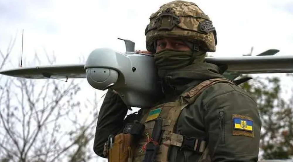 偷鸡不成蚀把米，乌军突袭克里米亚港口，10架无人机“无一生还”