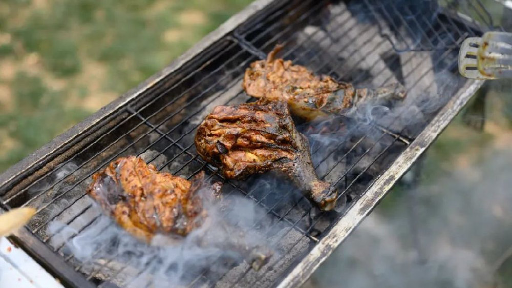 有一种叫云南的生活丨腾冲最实用的户外BBQ攻略~这个夏天烧烤走起！|云南|烧烤|腾冲_新浪新闻