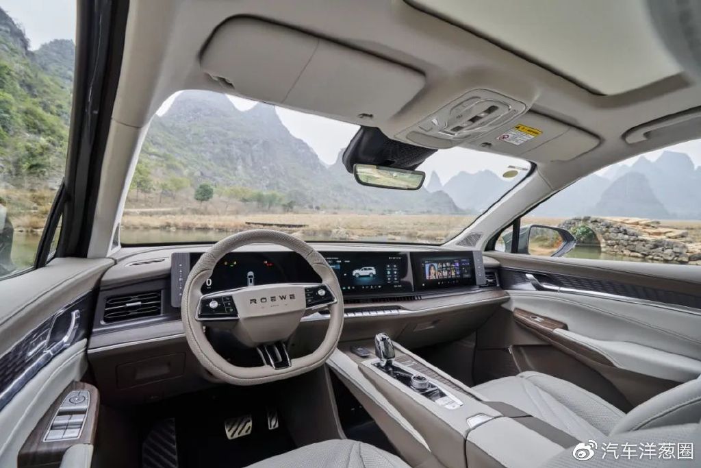 荣威RX9将6座SUV价格拉到20万，品质感一样到位-新浪汽车