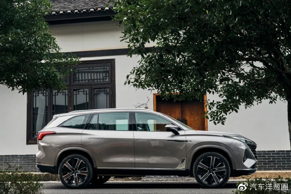 荣威RX9将6座SUV价格拉到20万，品质感一样到位-新浪汽车
