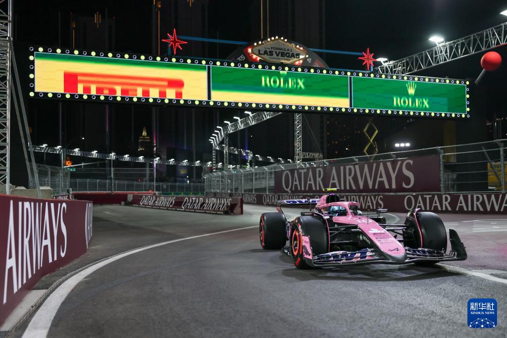 赛车——F1拉斯维加斯大奖赛：排位赛赛况|拉塞尔|阿尔派|车手_新浪新闻