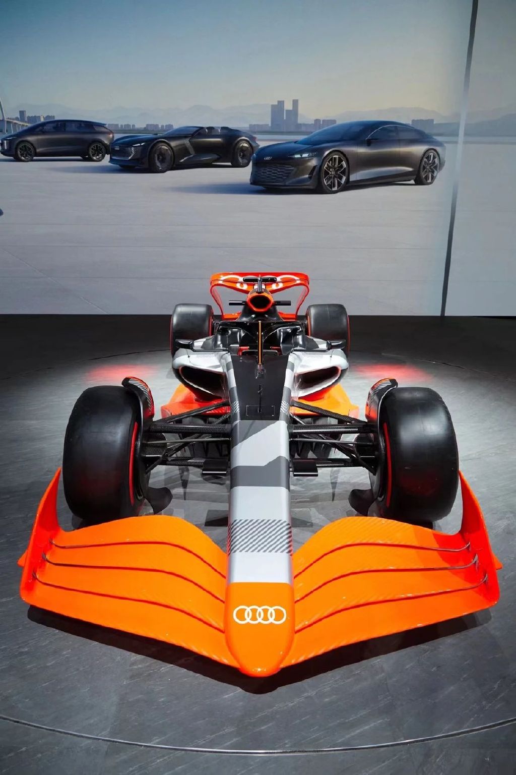 新能源加持，奥迪F1即将重归赛道-新浪汽车