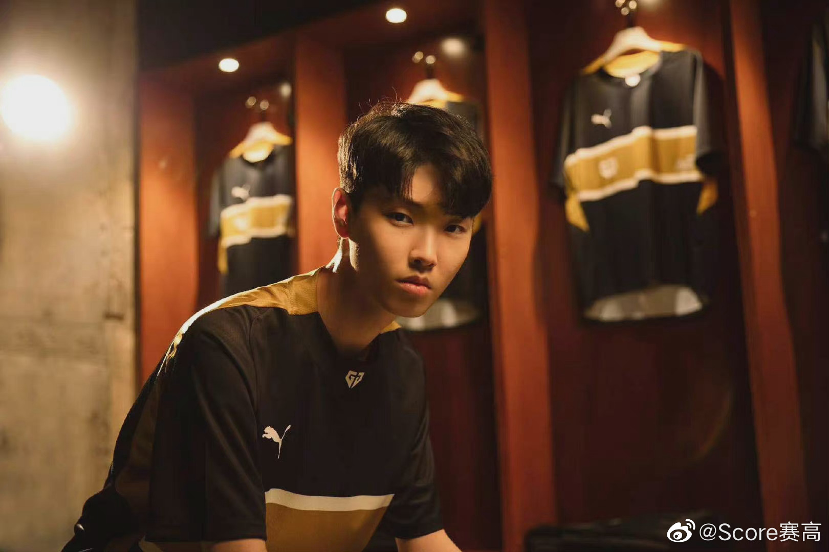 GenG发布2022赛季新队服