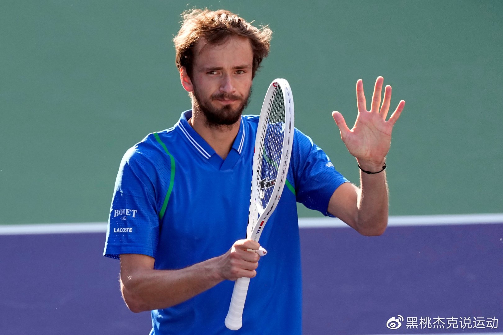 网球速递：梅总带伤夺18连胜！斯瓦泰克横扫罗马尼亚黑马!