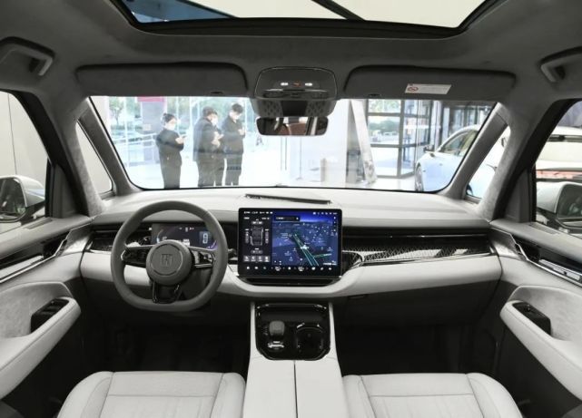 2022广州车展：极氪ZEEKR M-Vision，太硬了-新浪汽车