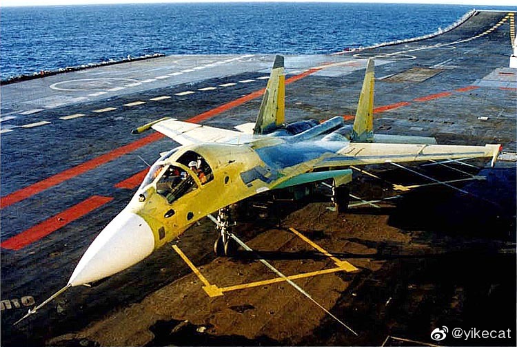 Сухой Су-33/Sukhoi Su-33系列舰载战斗机——综述