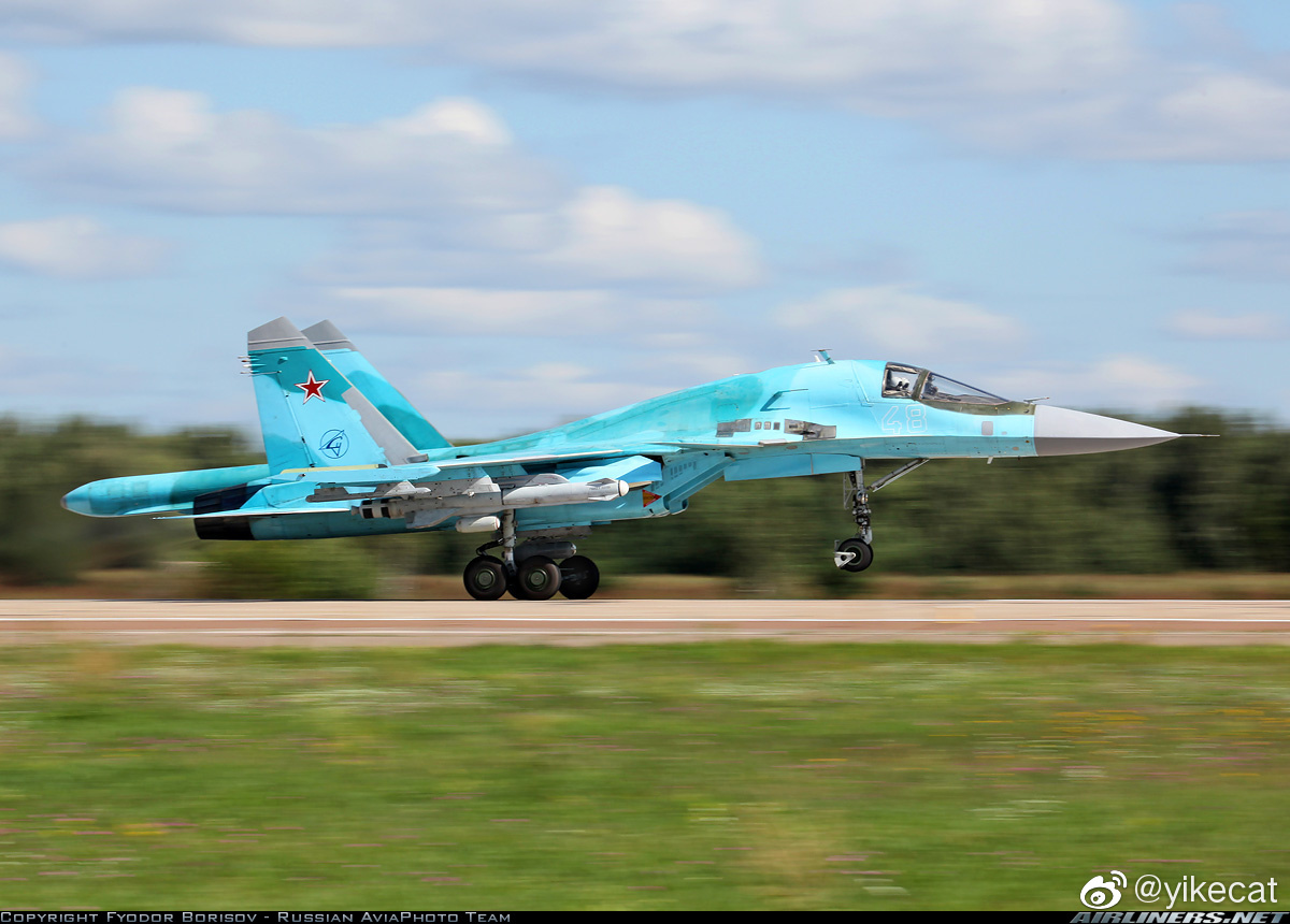 Sukhoi Su-34 (Su-27IB)前线轰炸机Т-10V原型机