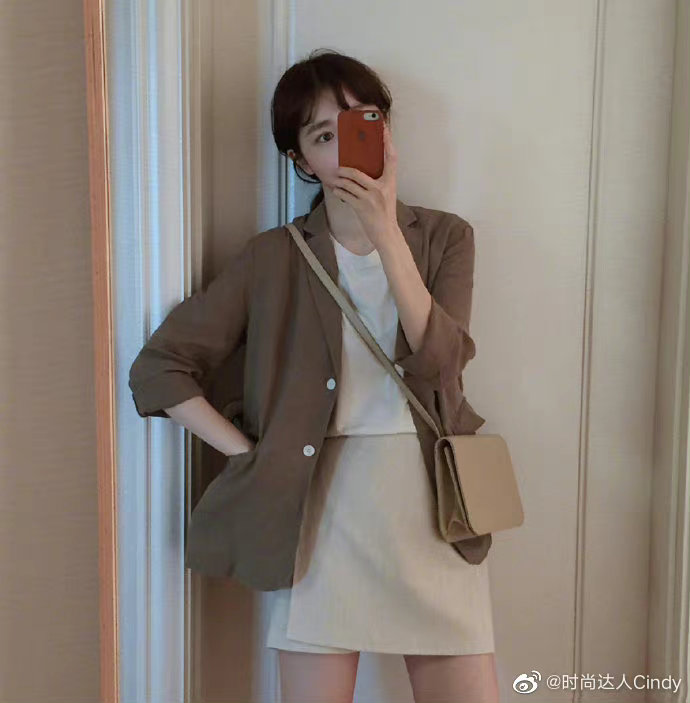 日常简约的秋季dailylook，今秋做一个棕色系穿搭女孩！