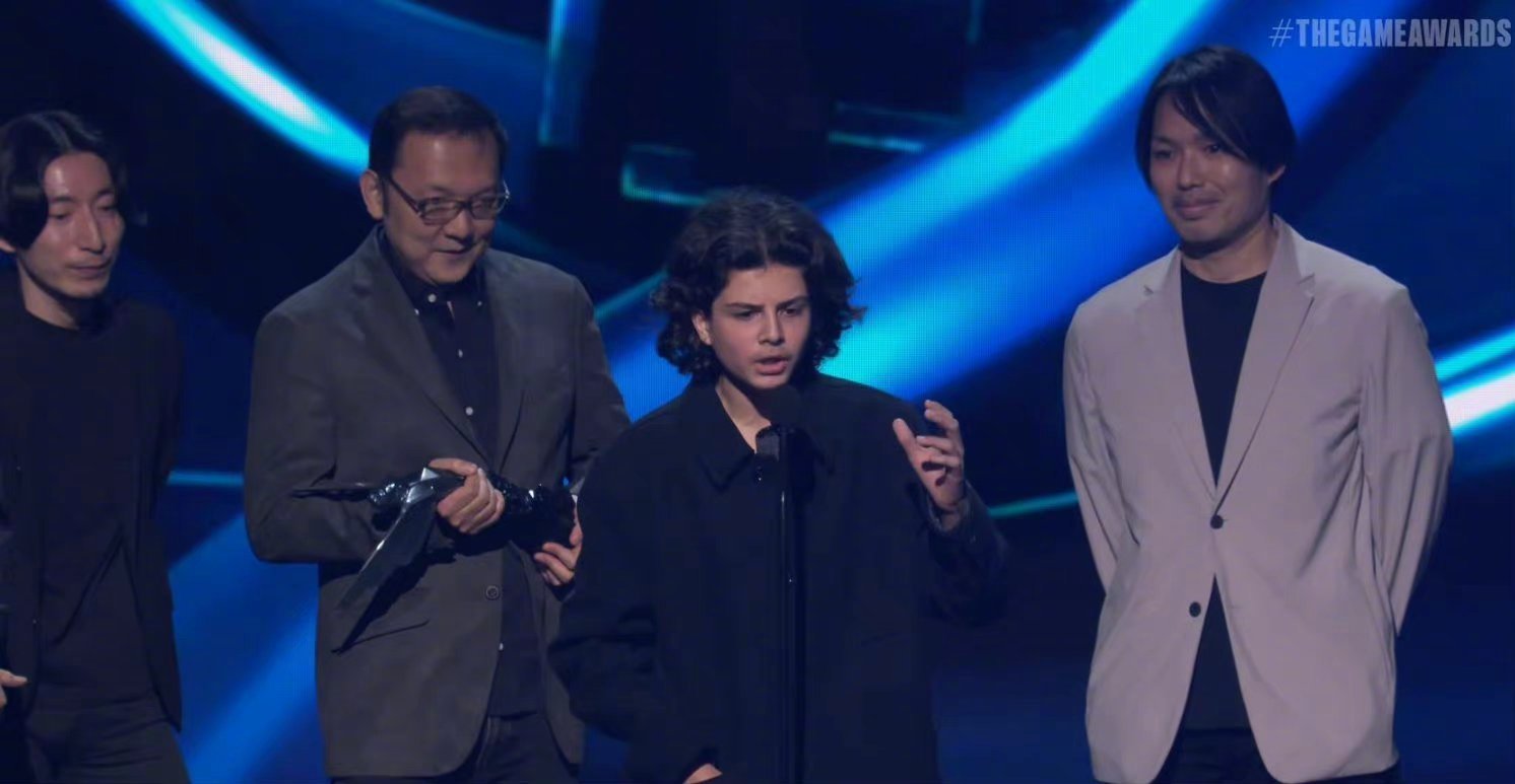 2022年2月25日，TGA2022年度最佳游戏《艾尔登法环》正式发售……