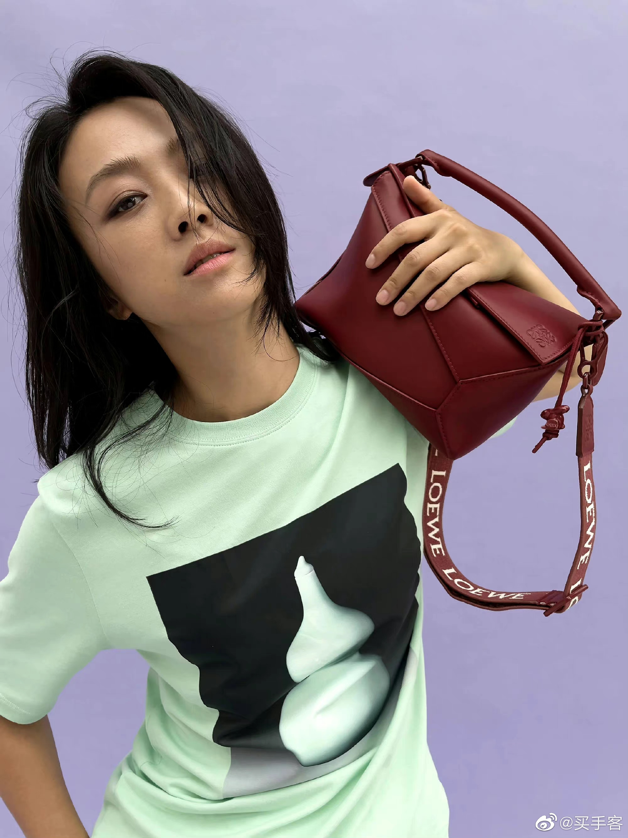 LOEWE 2023早春系列大片，还是一眼心动puzzle手袋……
