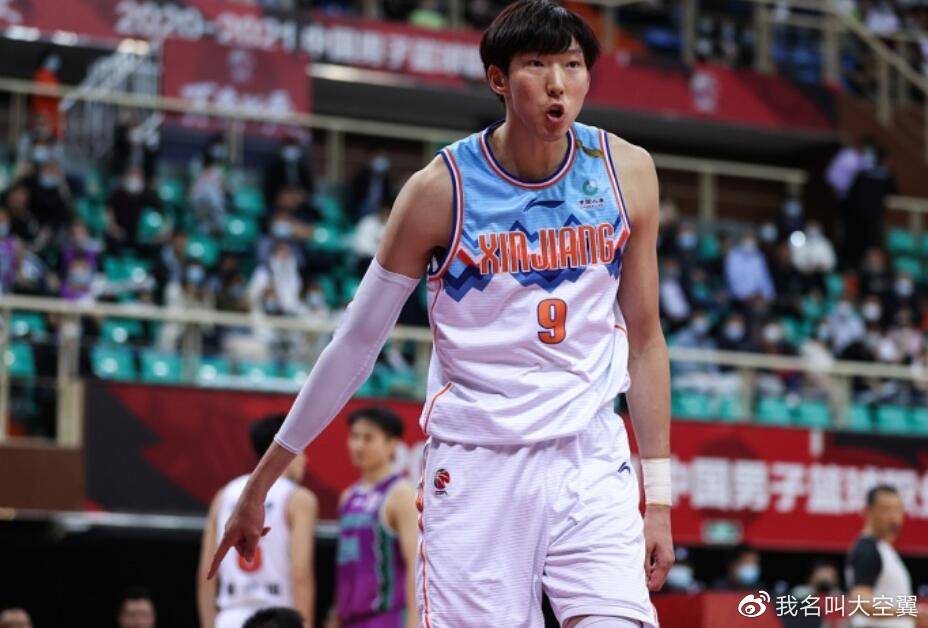 新疆男篮重返CBA联赛，放大10倍后看细节，原因清晰可见|新疆|CBA|新疆男篮_新浪新闻