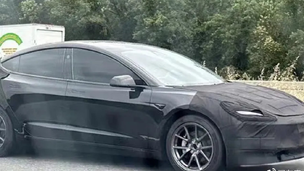 新一代Model 3谍照再曝光，全新设计细节透露，售价或低于现款-新浪汽车