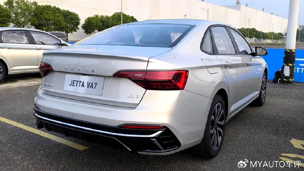 预售价11.8777万 捷达VA7要做速腾的“青春版”？-新浪汽车