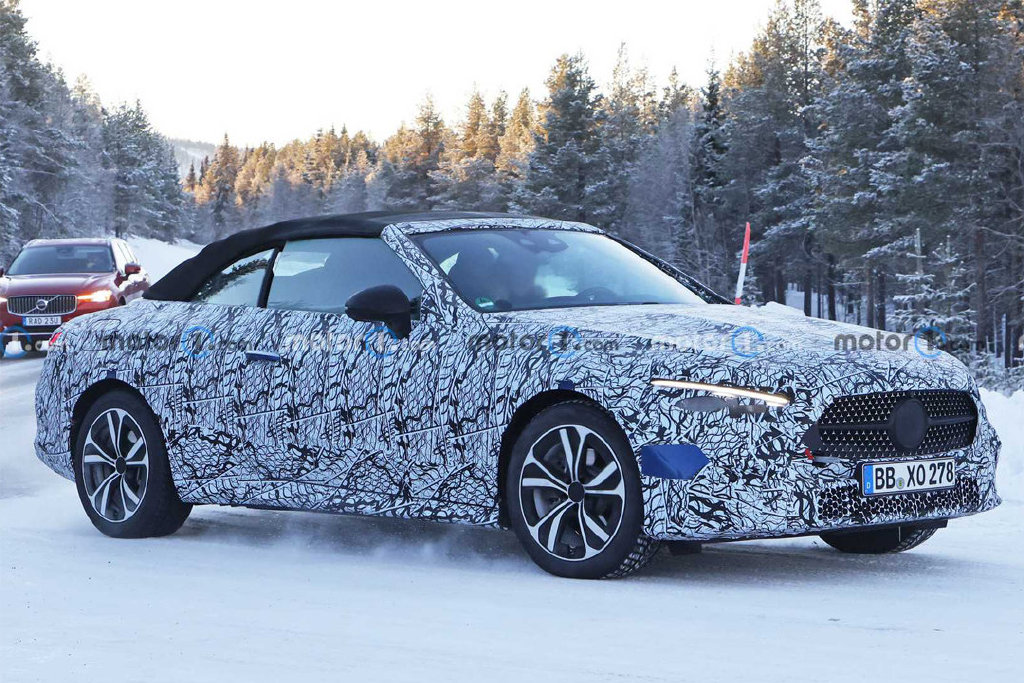 2023年内亮相 梅赛德斯-奔驰CLE敞篷车谍照曝光-新浪汽车