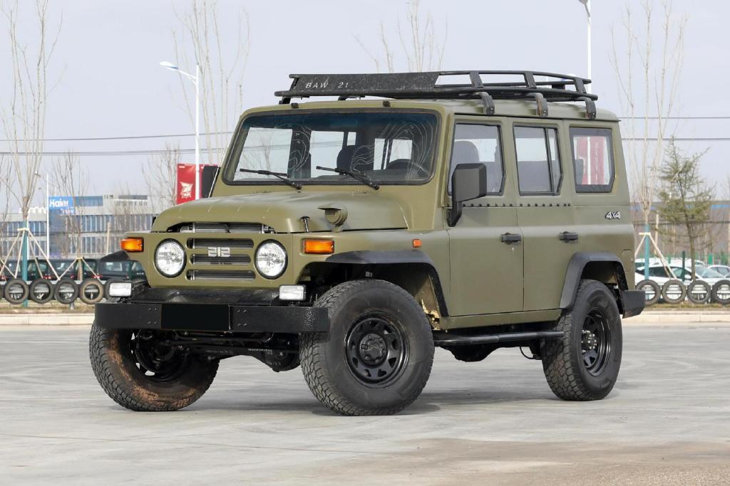BJ212新车型曝光，侧开式后尾门，自动挡版本开始测试-新浪汽车