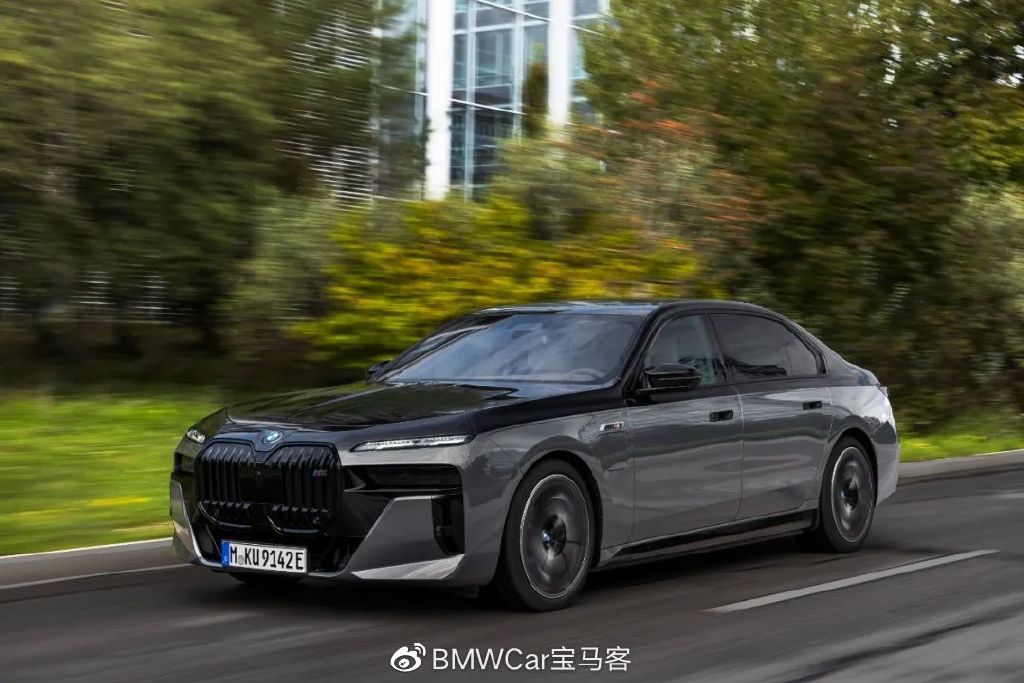 全新宝马7系最强车型M760Le、i7 M70L确认进入中国市场-新浪汽车