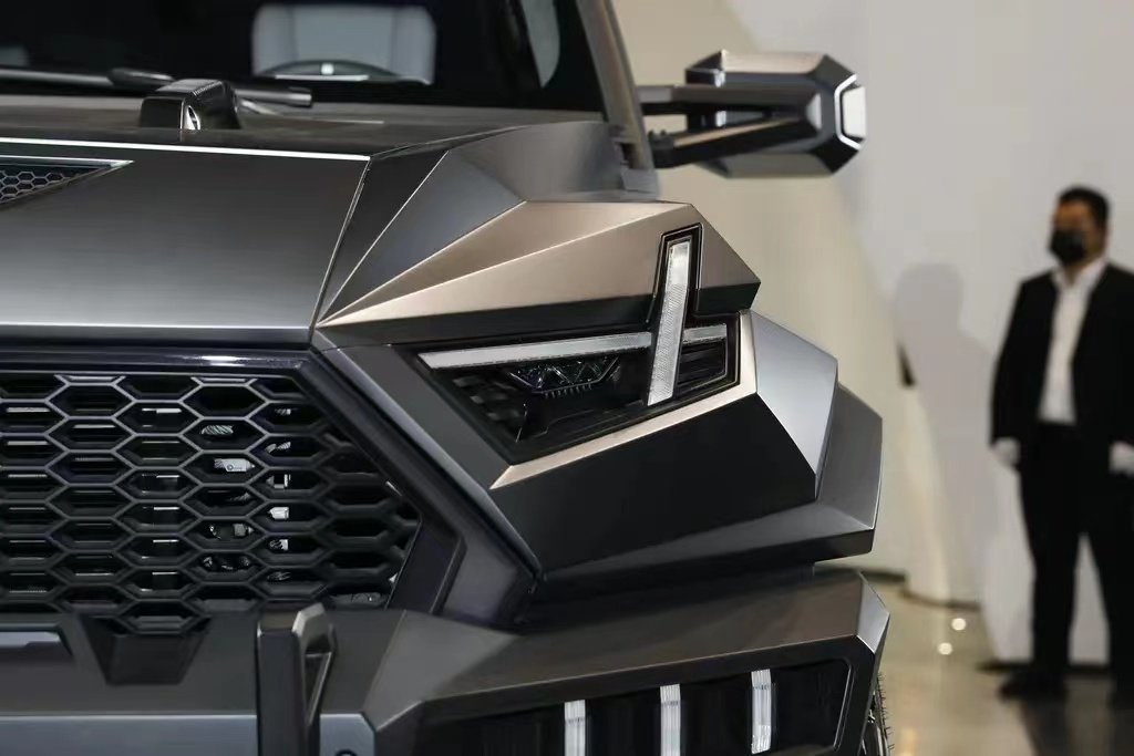 售价63.77万元起，猛士917上市，增程/纯电动力可选，竞争仰望U8-新浪汽车