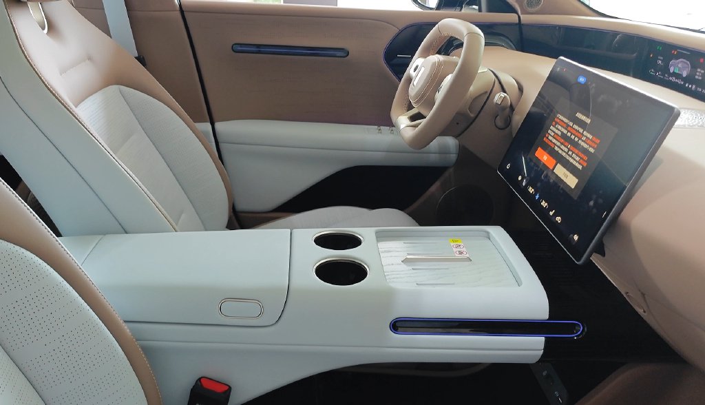 乐道L60、极氪7X和智己LS6价格全出，阿维塔07起售价决定生死-新浪汽车