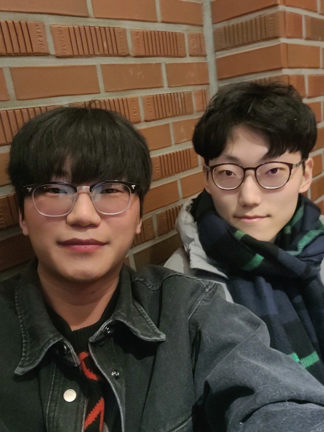 今晚S10冠军上单Nuguri将会在afreeca和主播BJ수찬共同直播__财经头条