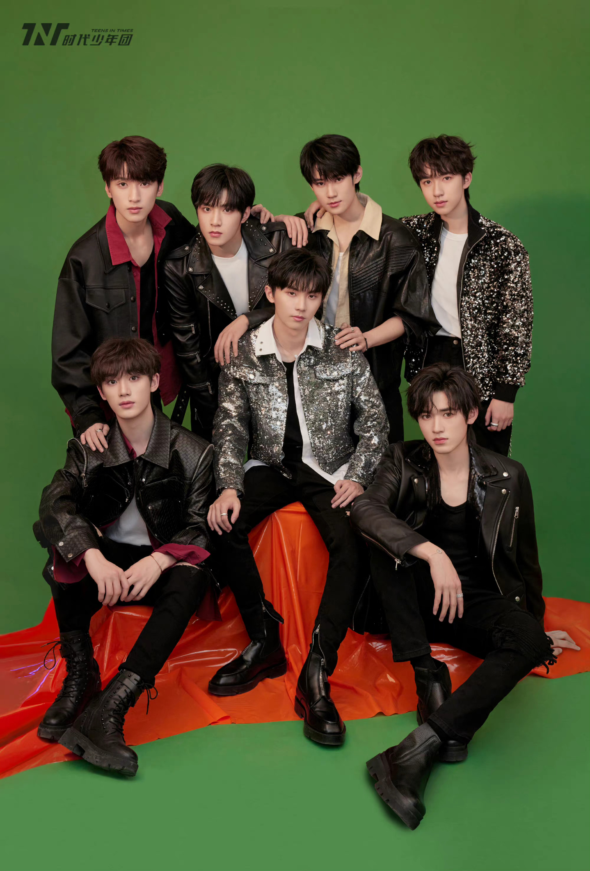 时代少年团官宣加盟2022微博之夜 马嘉祺 丁程鑫 宋亚轩 刘耀文……