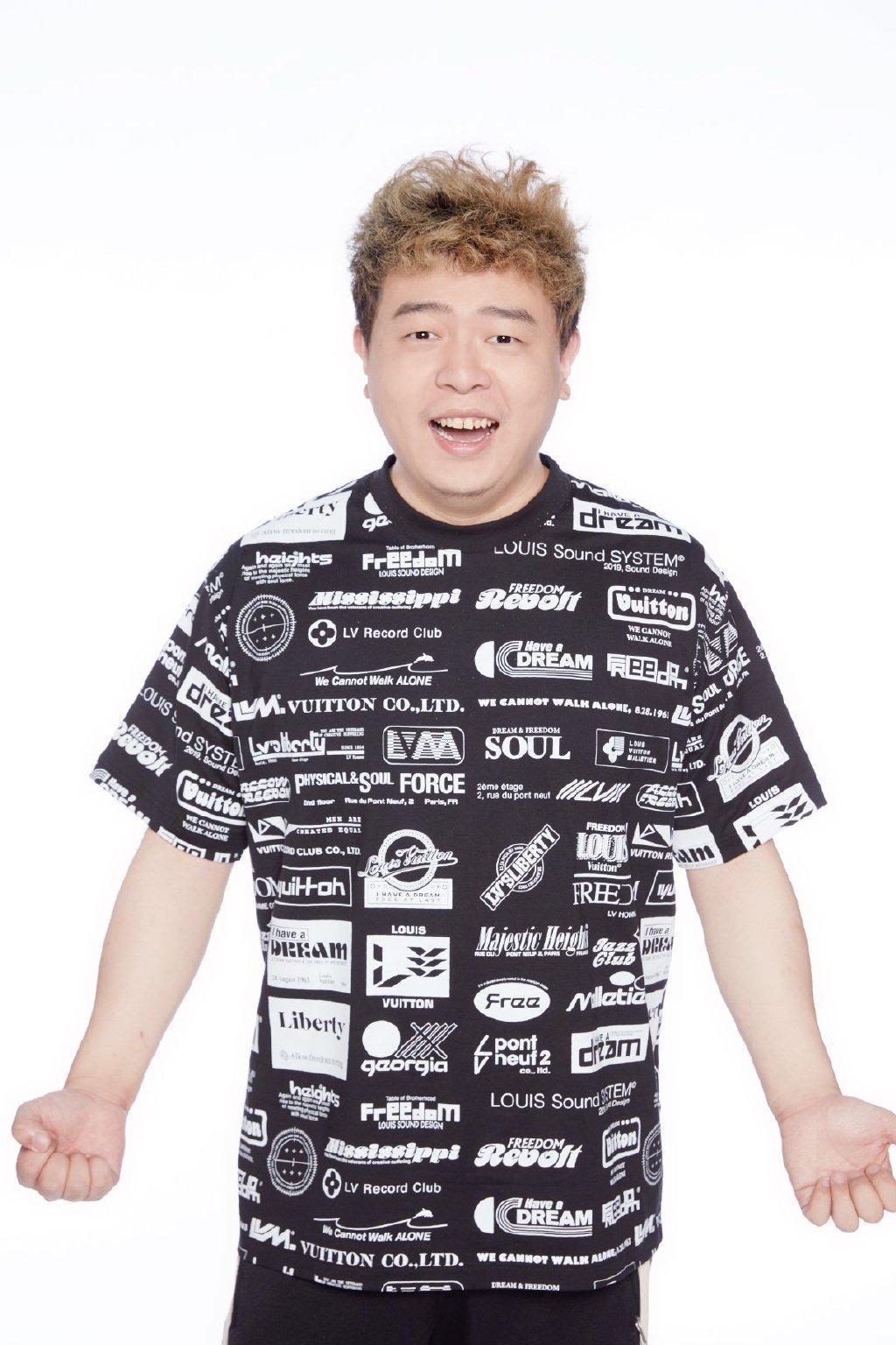 Miss停播JY转行，陪伴青春的LOL主播已成历史，如今只剩绝活哥