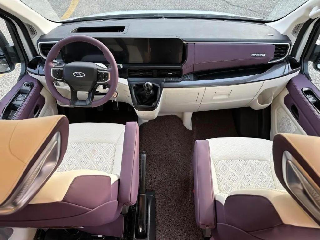 卫航B型新款黑豹来袭！福特V363底盘 2.3T+8AT 潮酷外观 不逊实力__财经头条